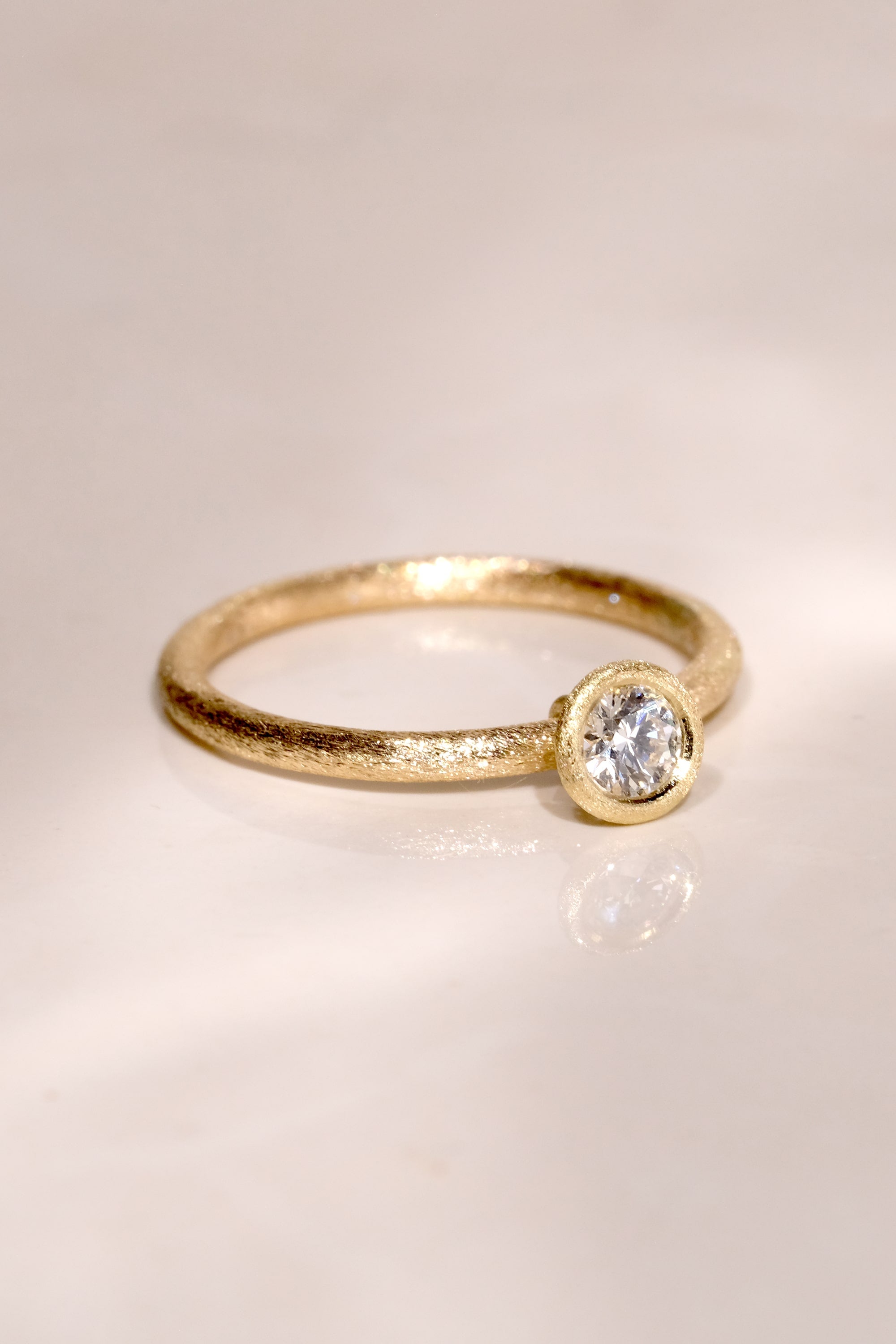 Orbit Round Diamond Ring – SIXTH NIGHT
