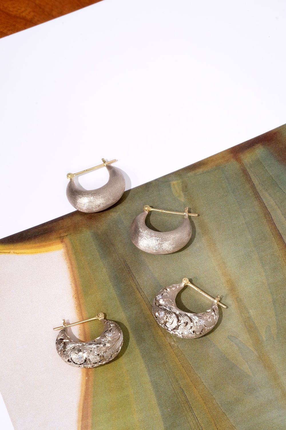 Arc White Gold Earrings – SIXTH NIGHT