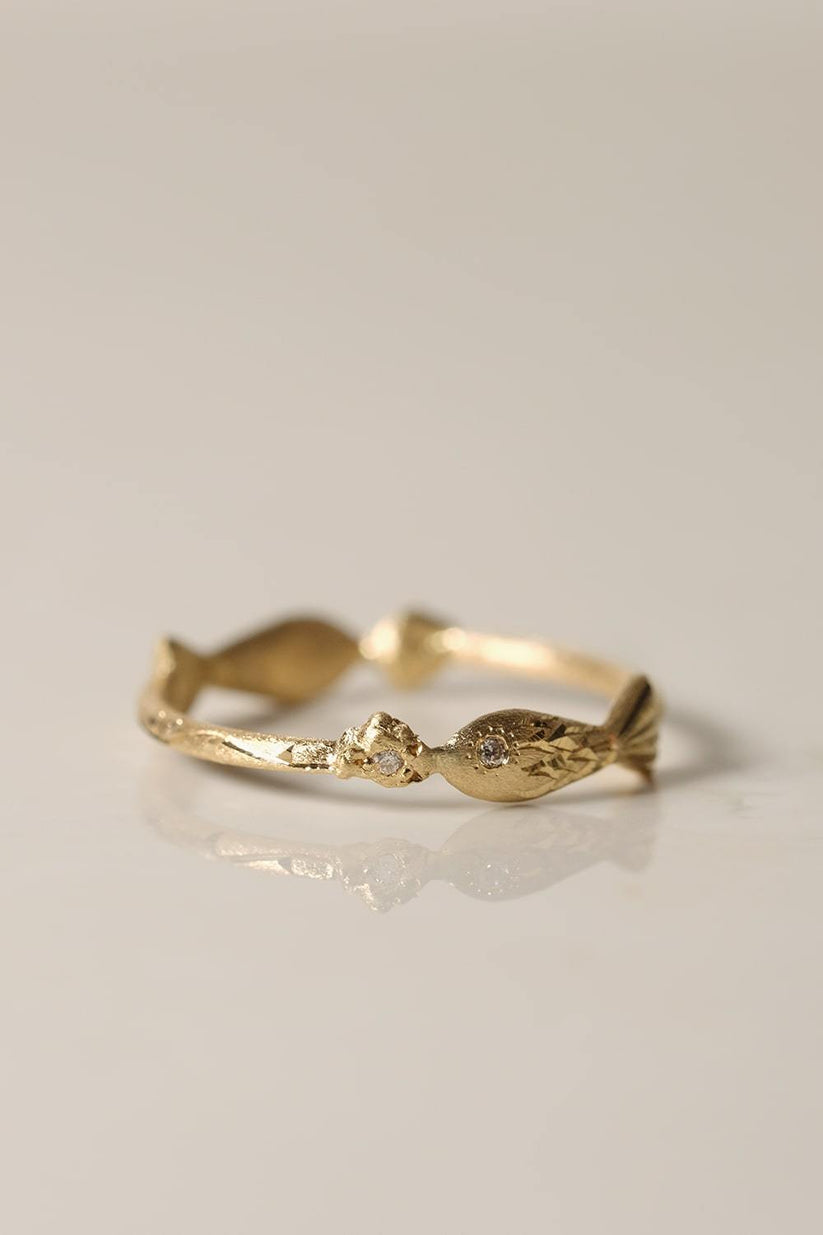 Diamond Fish Ring – SIXTH NIGHT